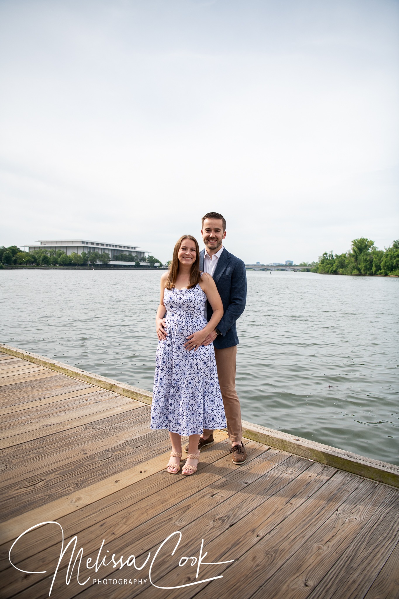 Finding the Perfect Backdrop for Your Engagement Photos ...